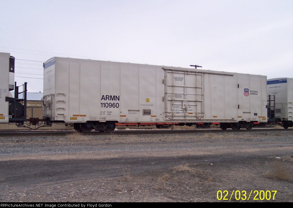 ARMN 110960 on westbound UP reefer unit train